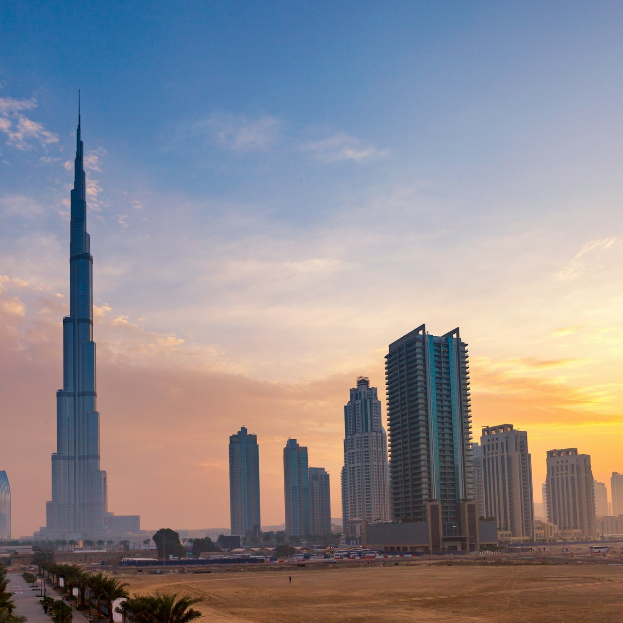 Burj Khalifa: At the Top (Floor 124) at Sunrise + Pastry or Soft Drink ...