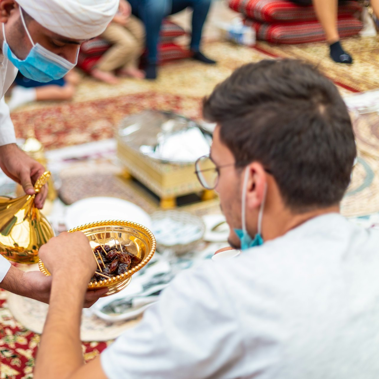 Dubai: Emirati Hospitality Experience in Traditional Trolley in Dubai ...