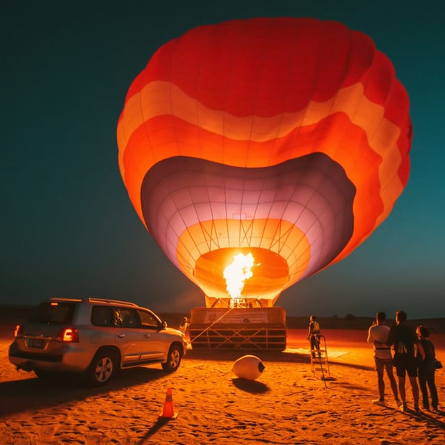 Dubai Hot Air Balloon: Deluxe in Dubai | Pelago