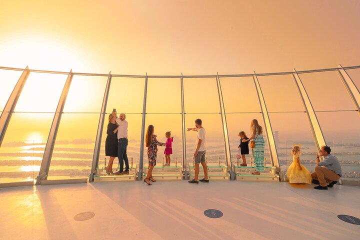 迪拜的The View at The Palm Observatory Dubai Tickets (Level 52) | Pelago