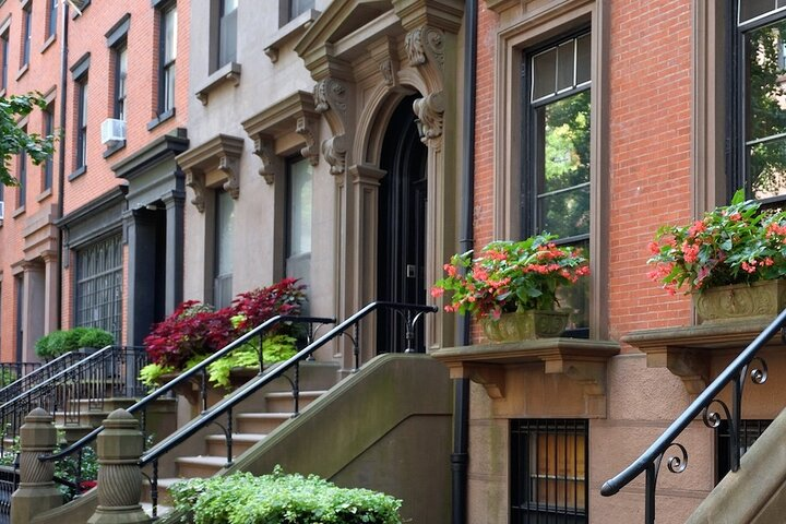 Brooklyn Heights: A Self-Guided Tour from the Promenade to Truman ...