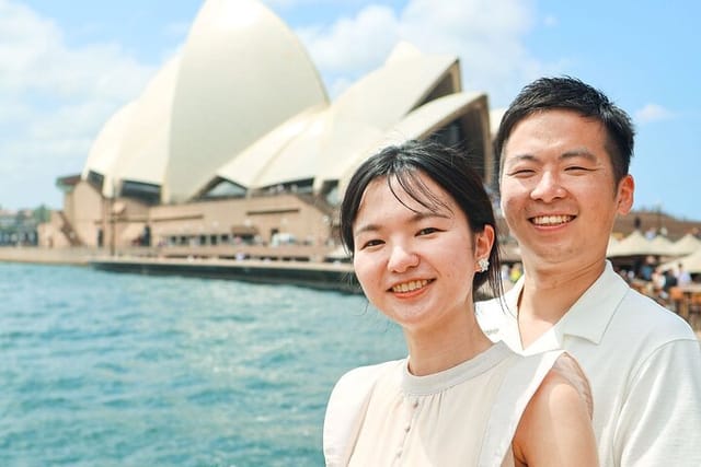 シドニー の Professional Photoshoot around Circular Quay | Pelago