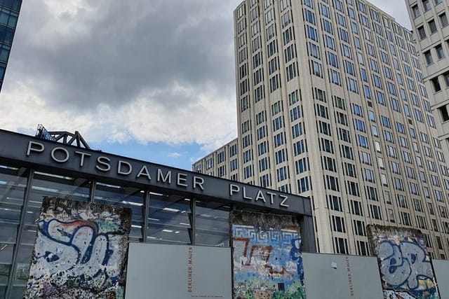 Potsdamer Platz: Cabaret, Culture and Communism - Private Virtual ...