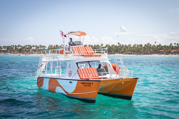 푼타 카나의 Punta Cana Private Catamaran Cruise with Drinks and Light Snacks ...