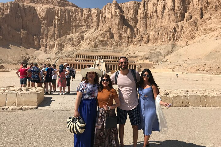 아스완의 Luxor Top Attractions Private Full Day Guided Tour from Aswan By Private Car | Pelago