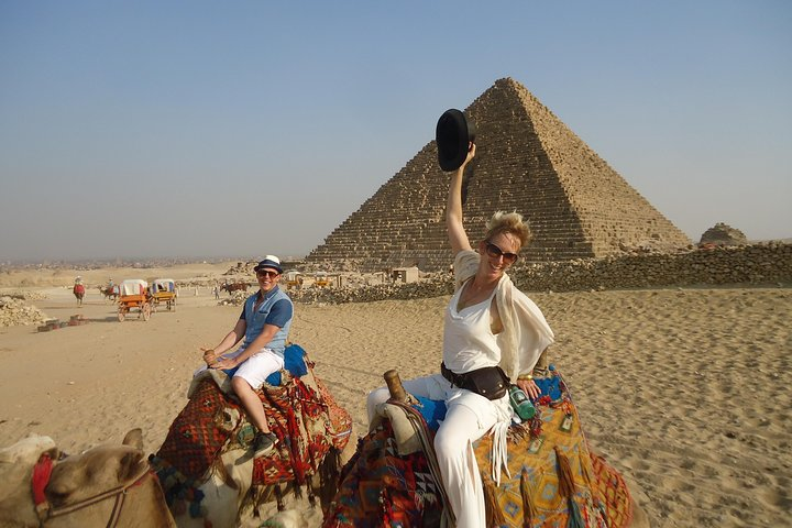 Pyramids, Sphinx & Tourist Bazaar Tour from Cairo Airport in Giza | Pelago