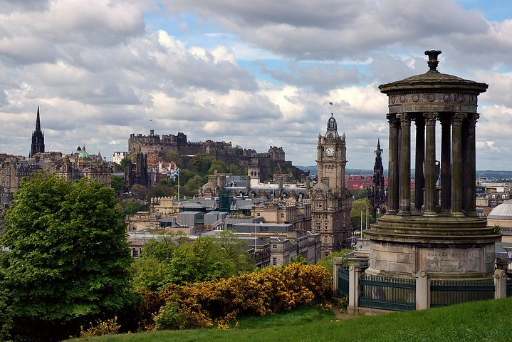 Grand tour of Edinburgh with all of the most popular & main tourist ...