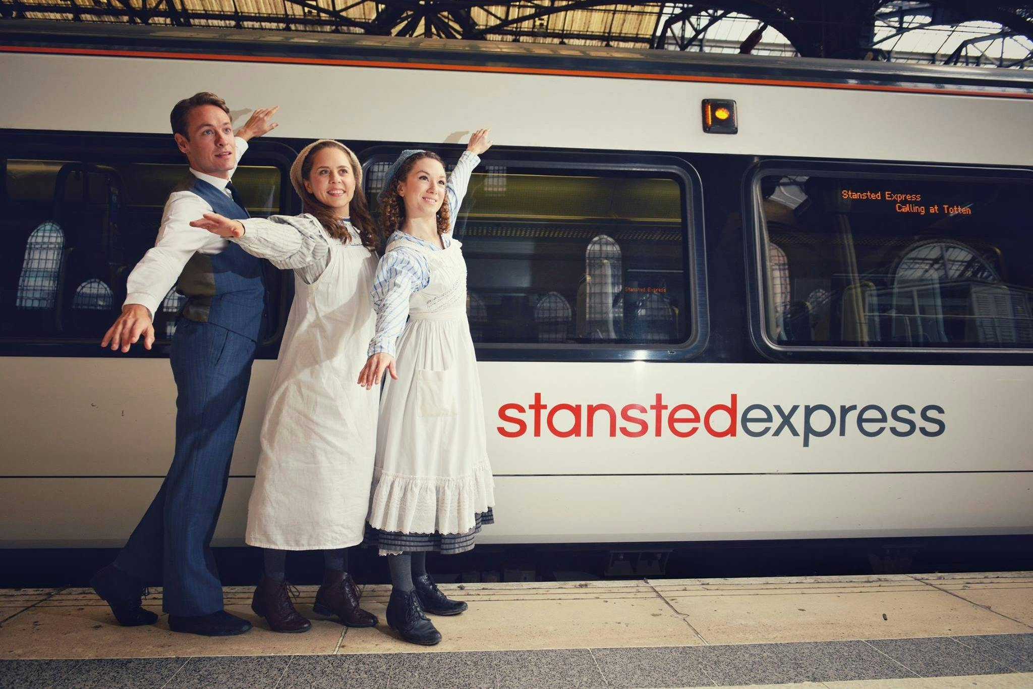 런던의 London: Train To/From London Stansted Airport and Stratford | Pelago
