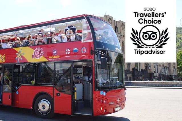 트빌리시의 City tour Tbilisi on red bus | Pelago