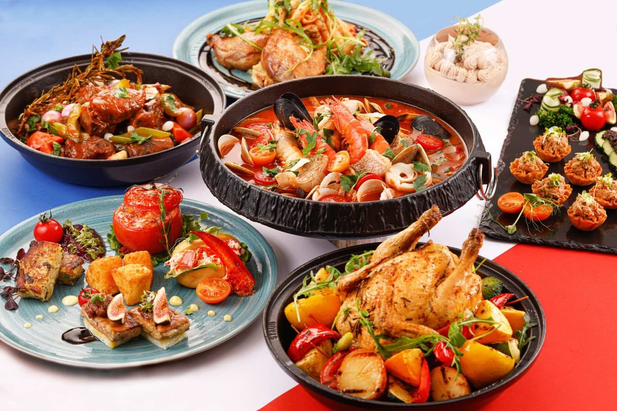 CAFÉ@WM | Lunch Semi-buffet．Weekend Brunch Buffet ．Buffet Dinner．Father ...