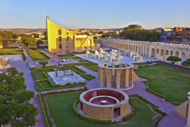 Guided Same Day Jaipur City Tour From New Delhi With Lunch & Tickets in ...