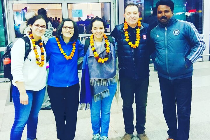 Taj Mahal With Cooking Clases In Indian Home in New Delhi | Pelago