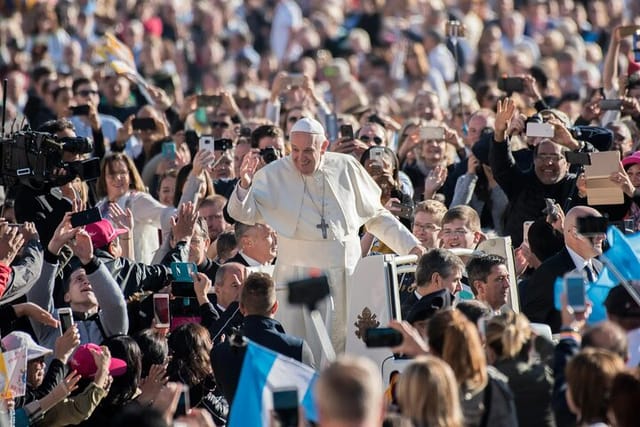 Papal Audience Experience with Pope Francis in Rome | Pelago