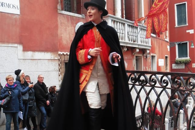Venice Walking Theatre Show - The Codega in Venice | Pelago