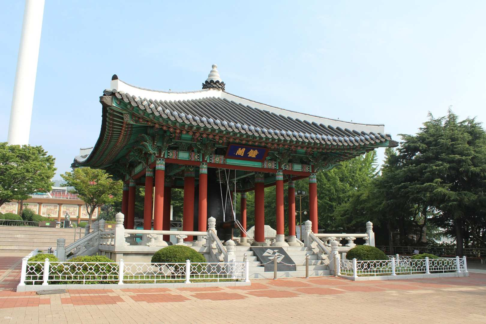 Busan | Half-day city tour: Yongdusan Park + Nampo-dong + Seafood at ...