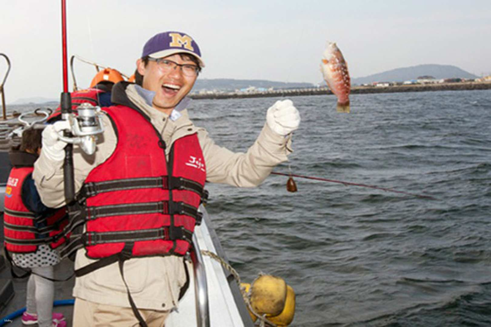 Jeju의 Jeju Island Fishing (Boat Fishing) Tour | Japanese guide, Jeju ...