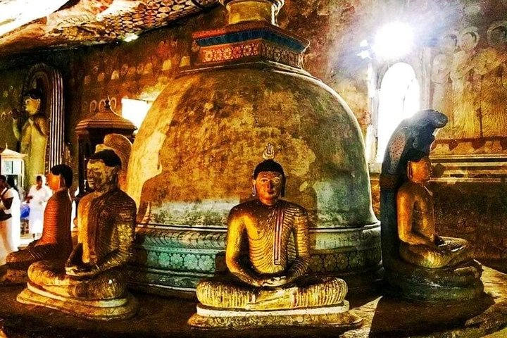 Sigiriya to Dambulla cave temple to Kandy in Anuradhapura | Pelago