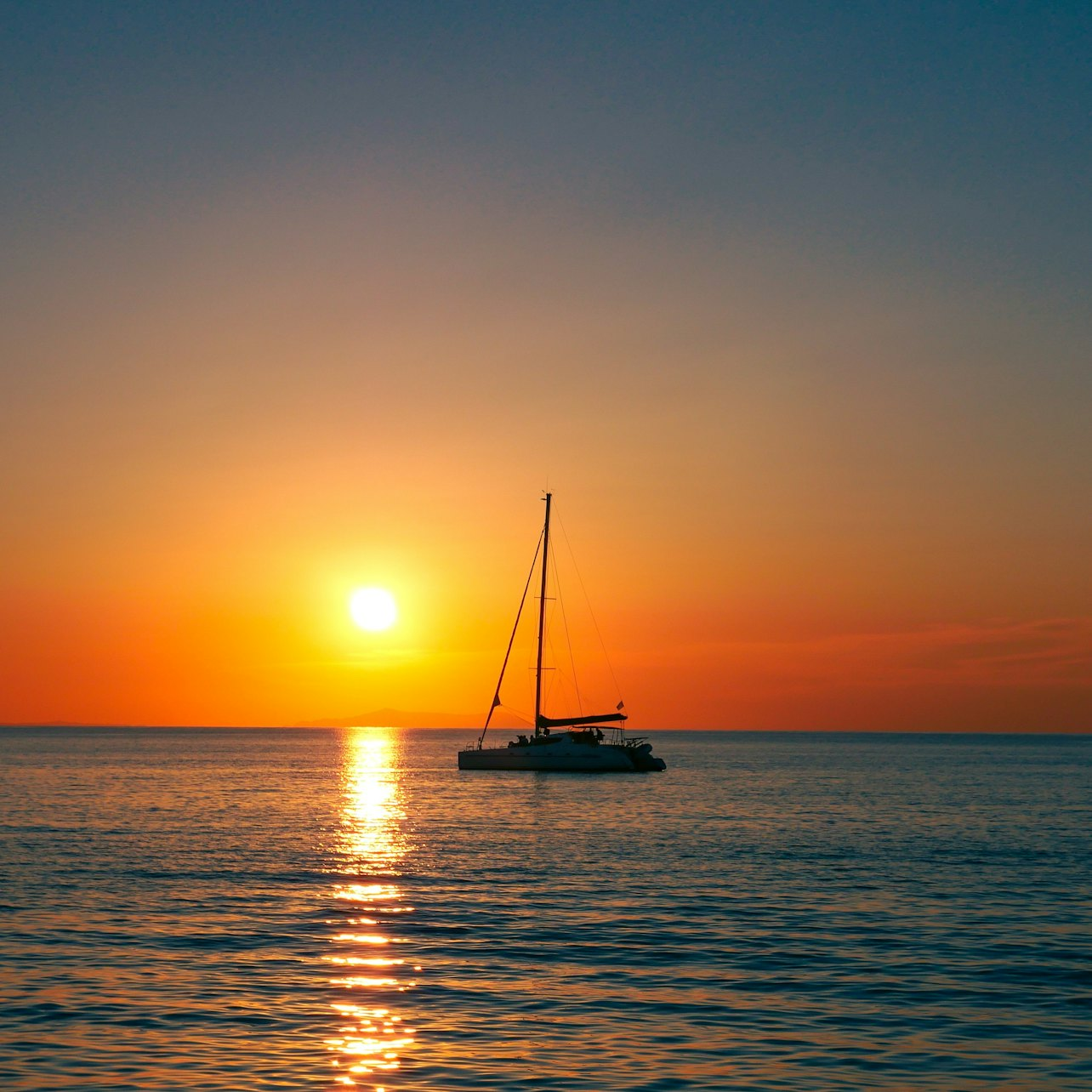 Cancún Sunset Catamaran Tour with Open Bar in Cancún | Pelago