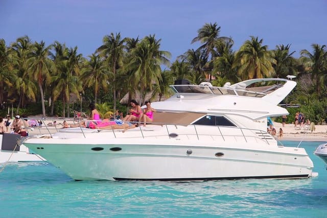칸쿤의 Private 46 FT Yacht Rental in Cancun Bay | Pelago