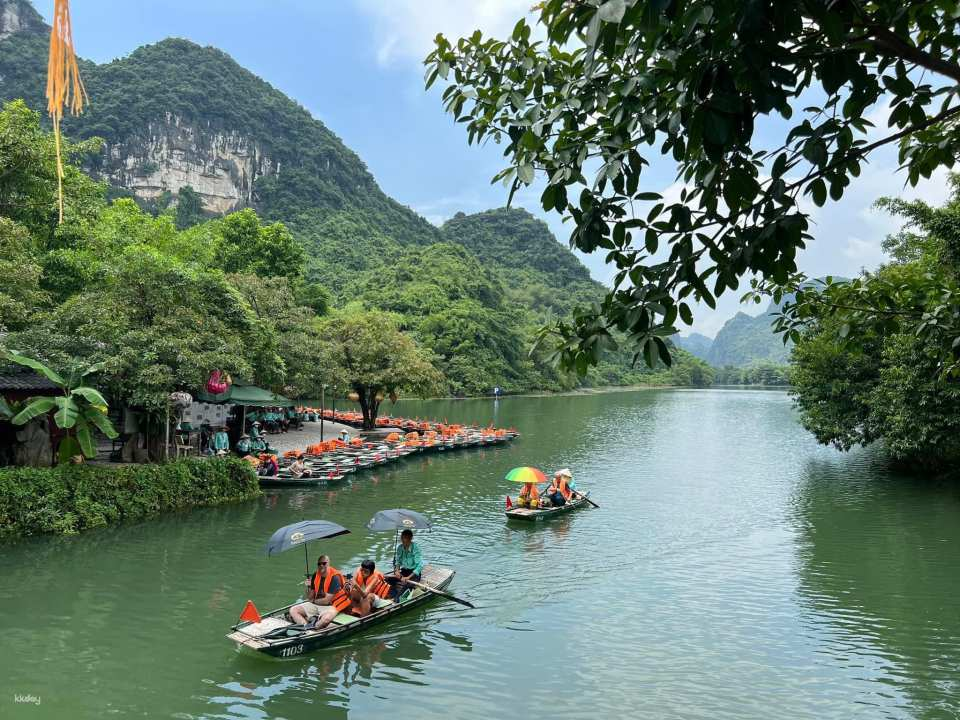ニンビン の Day Tour Ninh Binh | Hoa Lu - Tam Coc/ Trang An - Mua Cave Pick ...