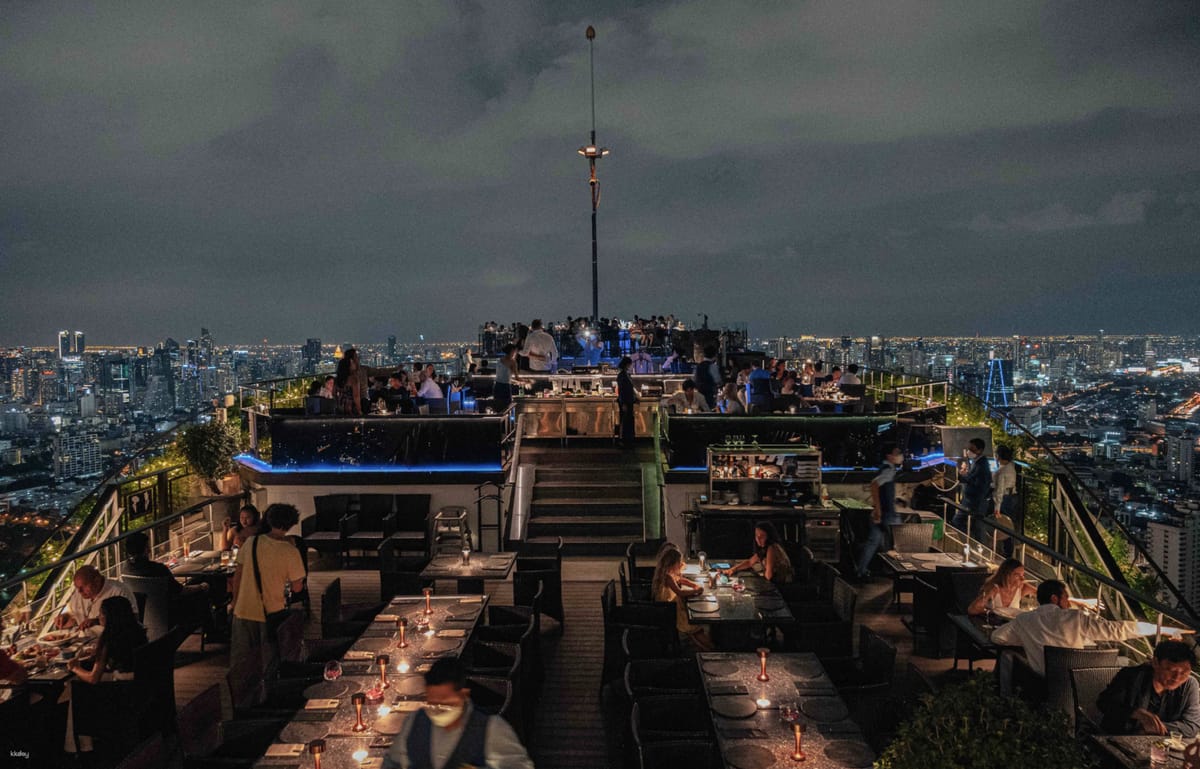 방콕의 Banyan Tree Bangkok: Vertigo Rooftop Dining Experience | Thailand | Pelago