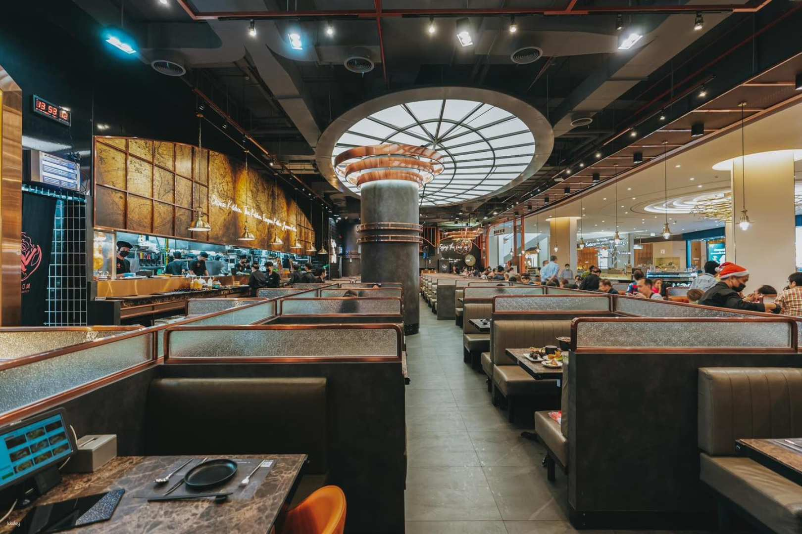 バンコク の Tenjo Sushi & Yakiniku Premium Buffet at Central Plaza Grand ...