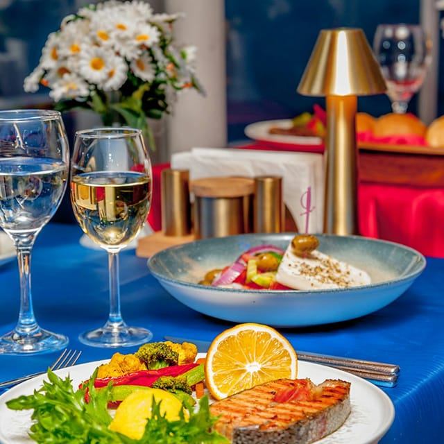 Istanbul: Bosphorus Dinner Cruise & Turkish Night Show in Istanbul | Pelago