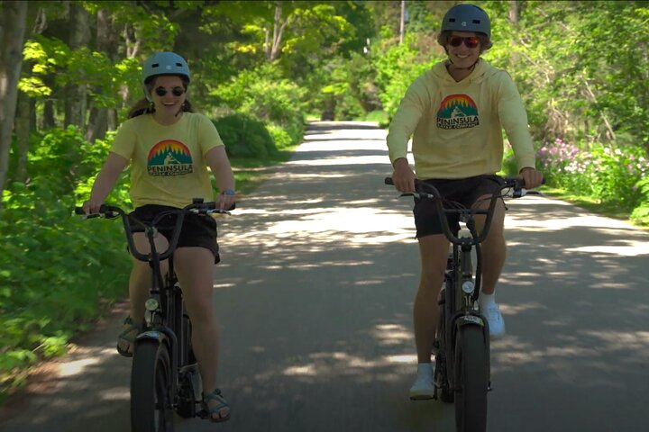 Cave Point E - Bike Tour in Green Bay | Pelago