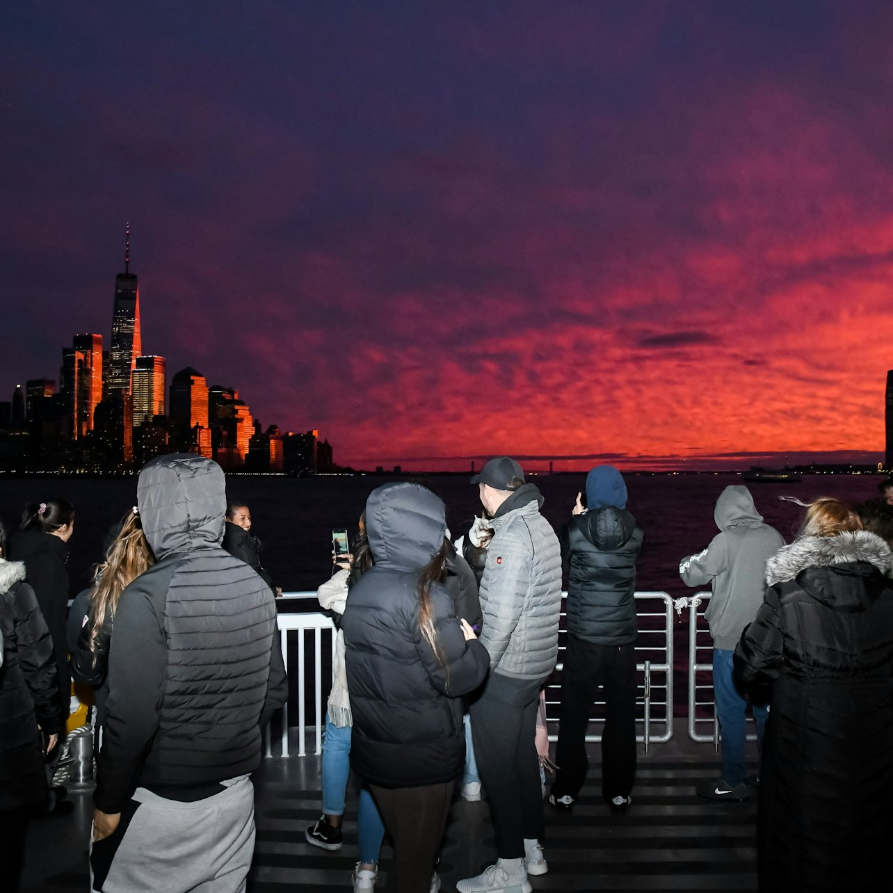 New York: 80-Min Night Cruise in New York | Pelago