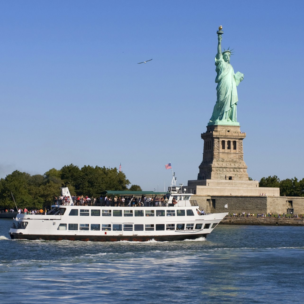New York: 90-Min Circle Line Live Guided Sightseeing Cruise Ticket in ...