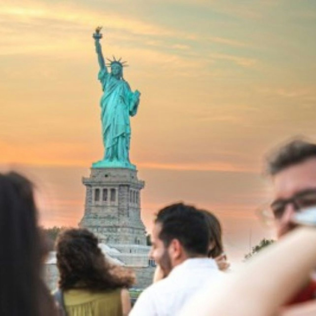 New York: Statue of Liberty Sunset Cruise in New York | Pelago