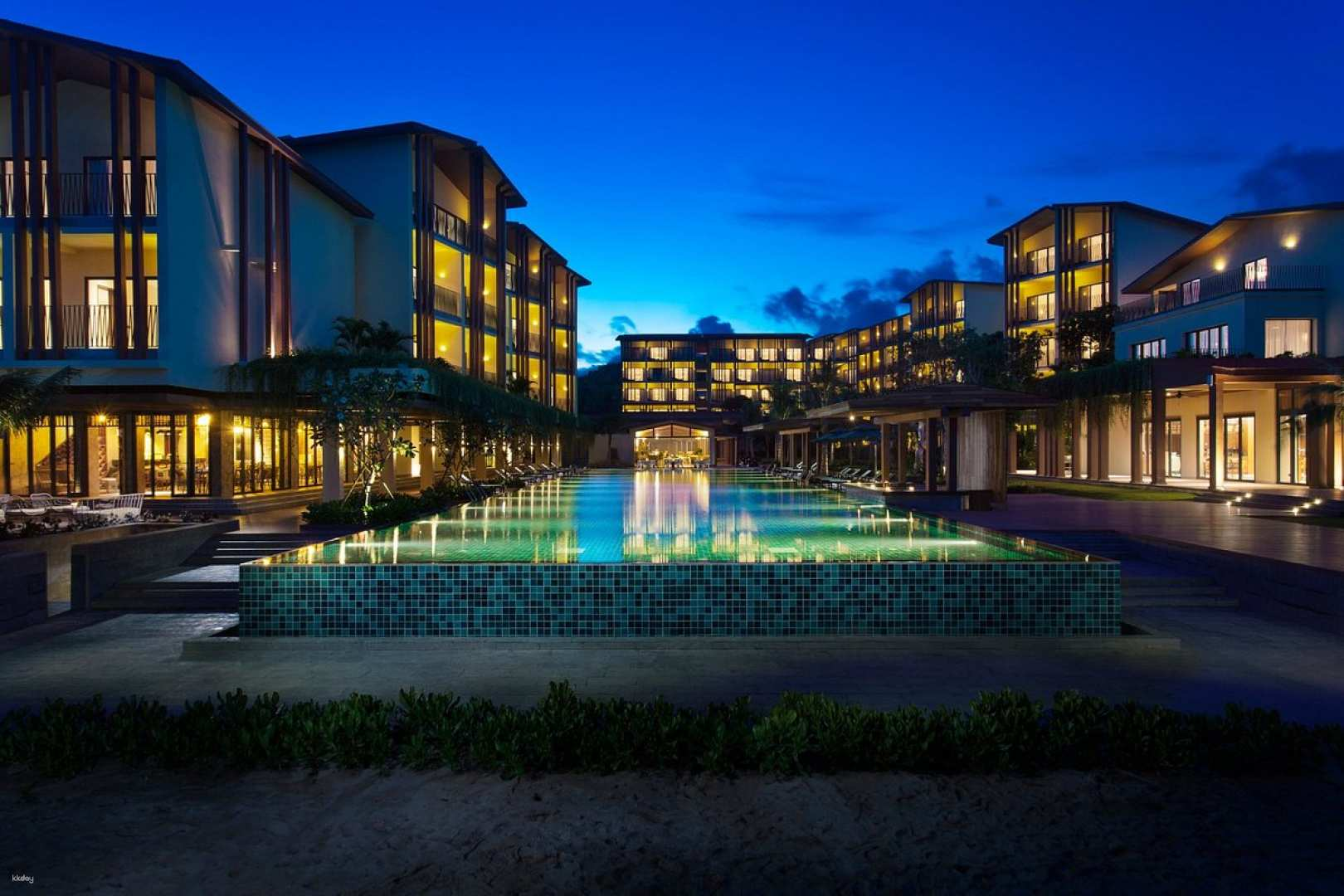 2D1N Voucher Stay at Dusit Princess Moonrise Beach Resort Phu Quoc in ...