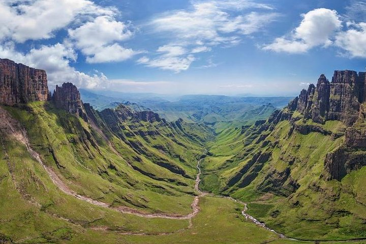 더반의 Full Day-Drakensberg-MandelaCaptureSite-HowickFalls-MidlandsMeander ...